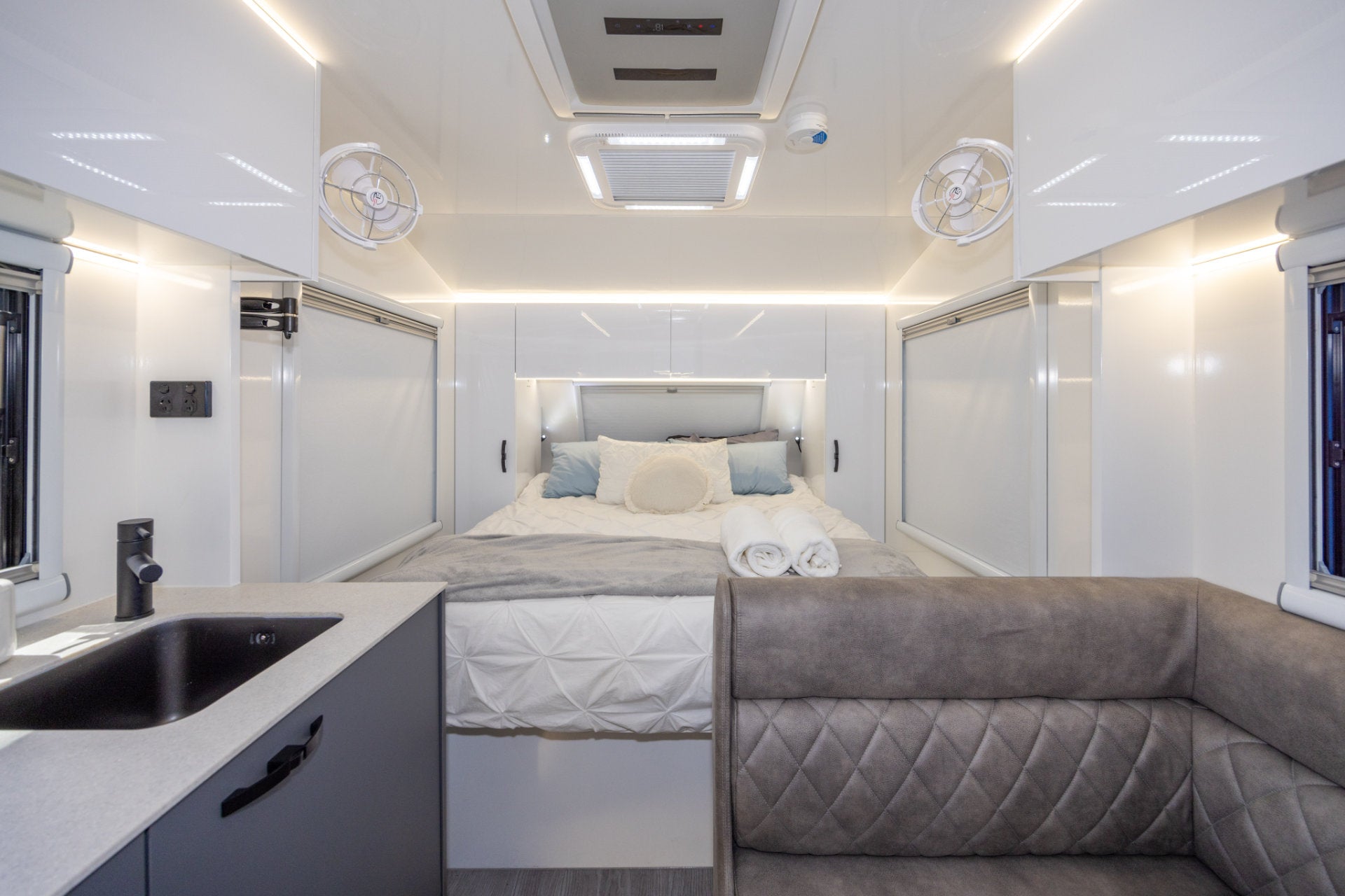 Elysium Models – Vision RV Sunseeker