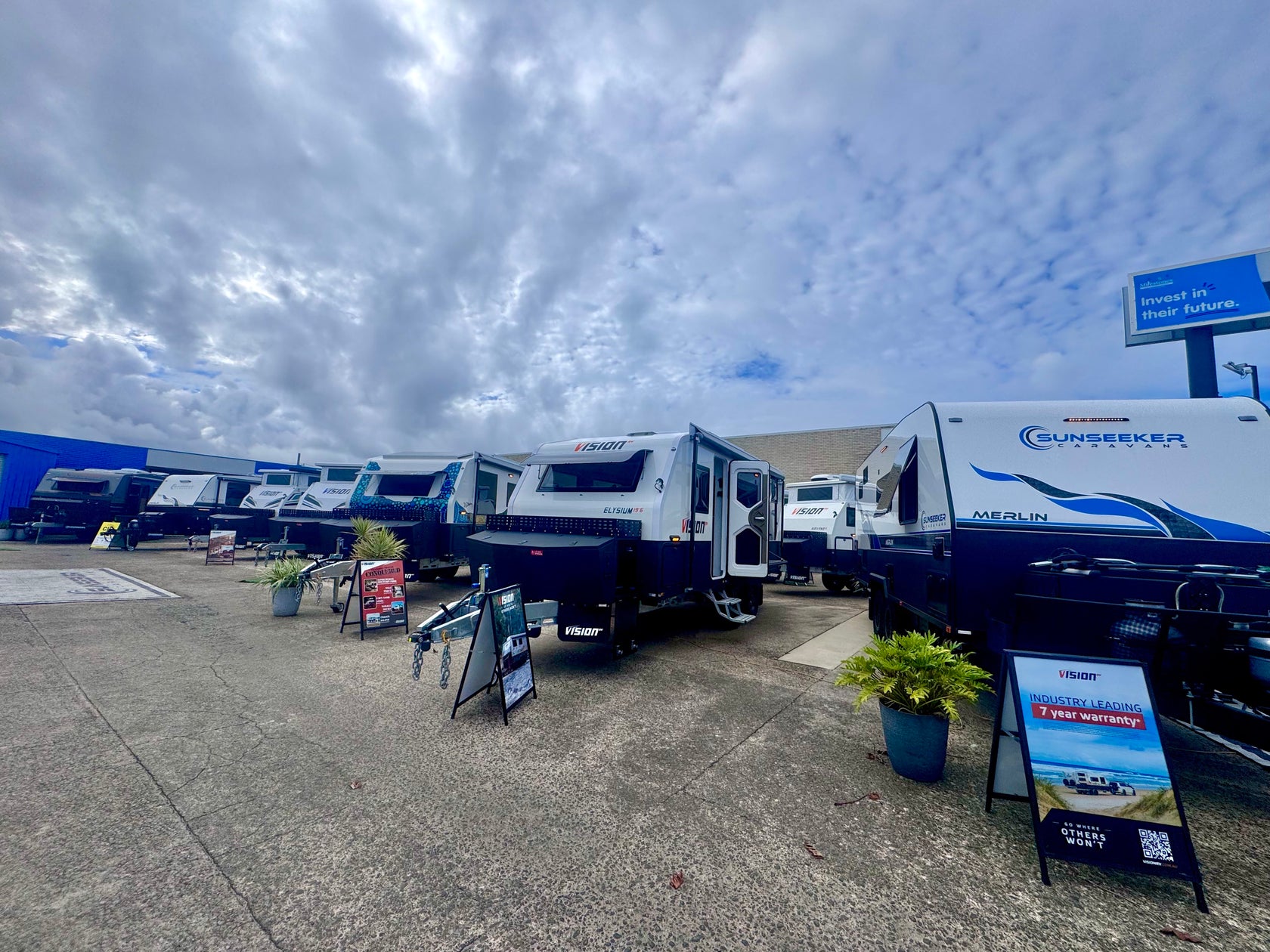 Vision RV | Off-Road Caravan & Hybrid Caravan – Vision RV Sunseeker